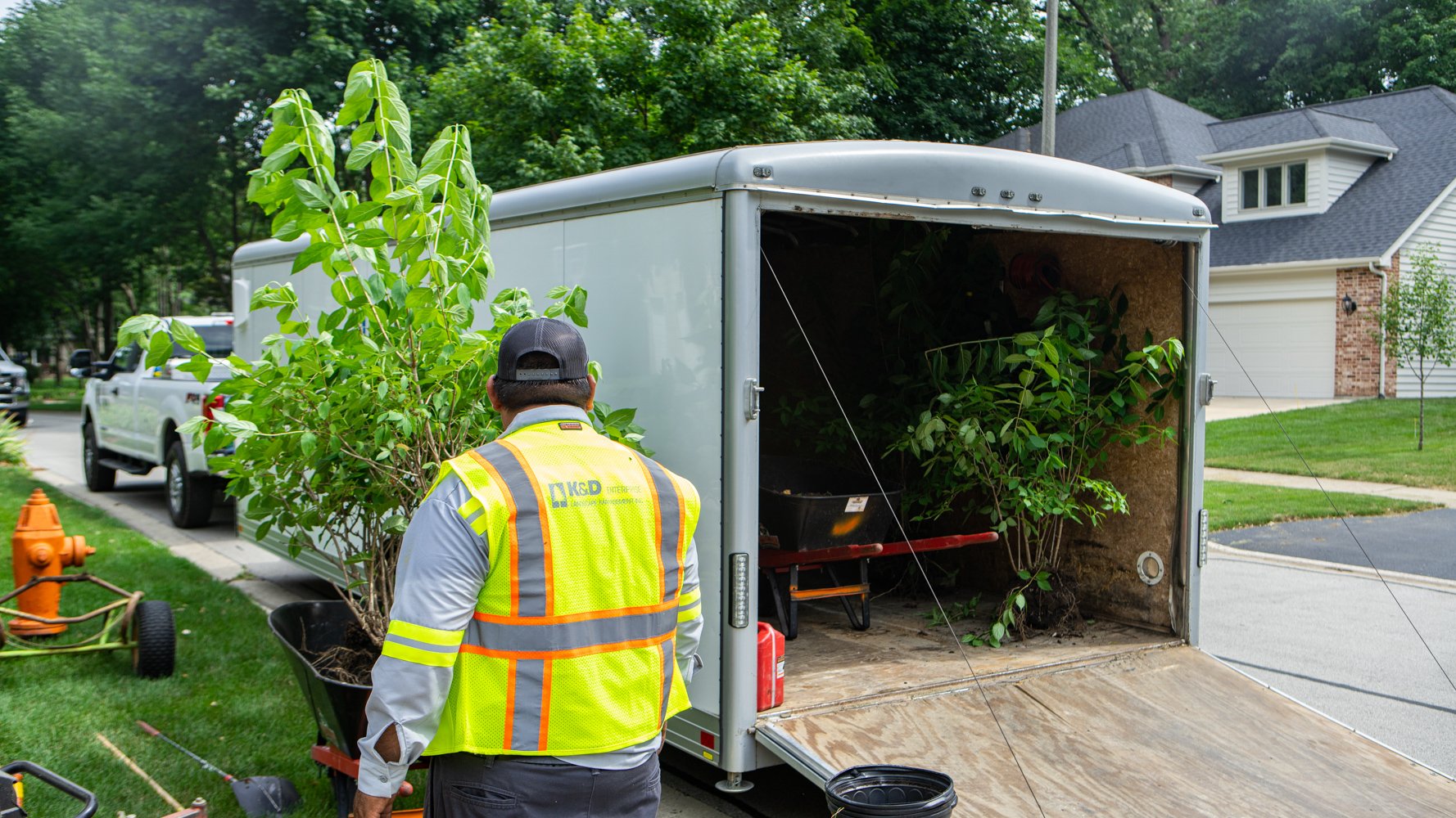 5 Simple Commercial Landscaping Enhancements That Have a Big Impact